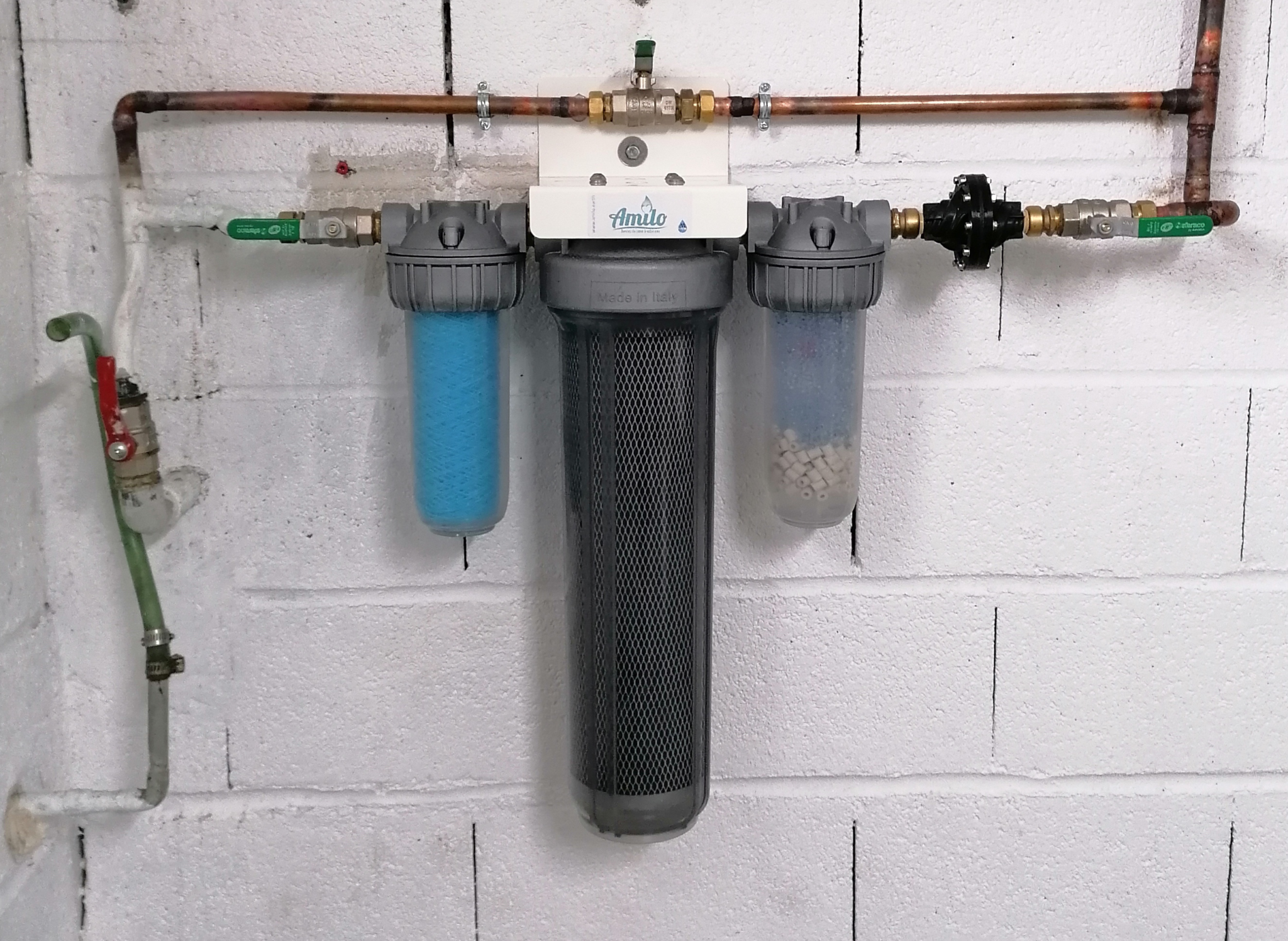 Pose du filtre à eau Amilo habitation (variantes) - EauVie